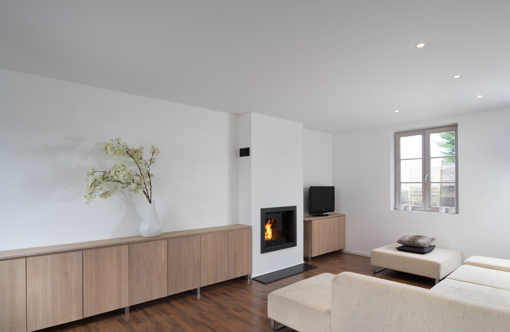 Tension® spanplafonds en spanwanden – BINT® | Expert in spanplafond en spanwand systemen